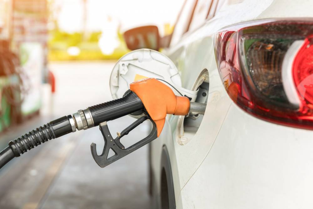 4 Easy Ways to Save Money on Gas | Gulf Winds Blog: Save. Spend. Live.